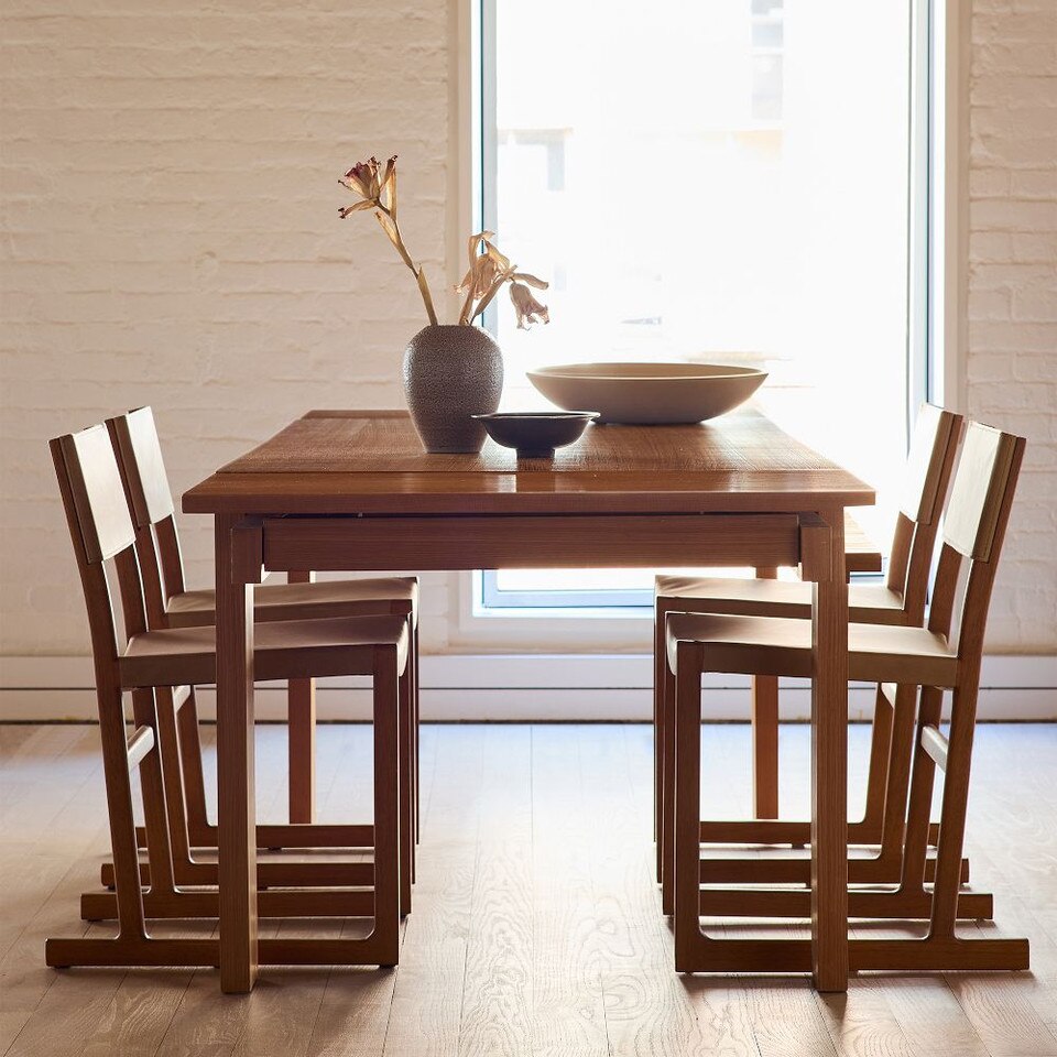Ainsley Extendable Dining Table (183 cm - 284 cm) | West Elm UK