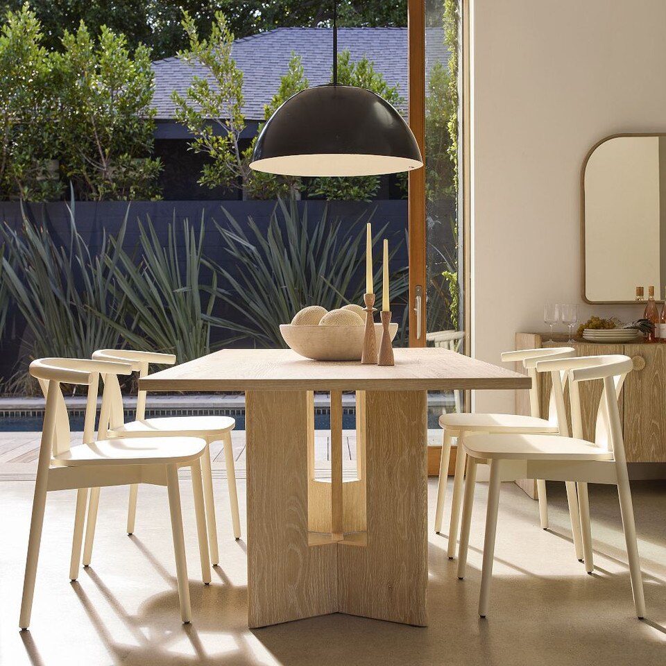 Barwell Dining Table - Modern Oak Elegance | West Elm UK