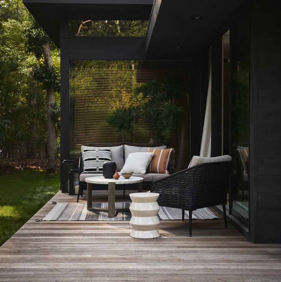 Cami Indoor/Outdoor Ceramic Round Side Table (33 cm) - West Elm UK