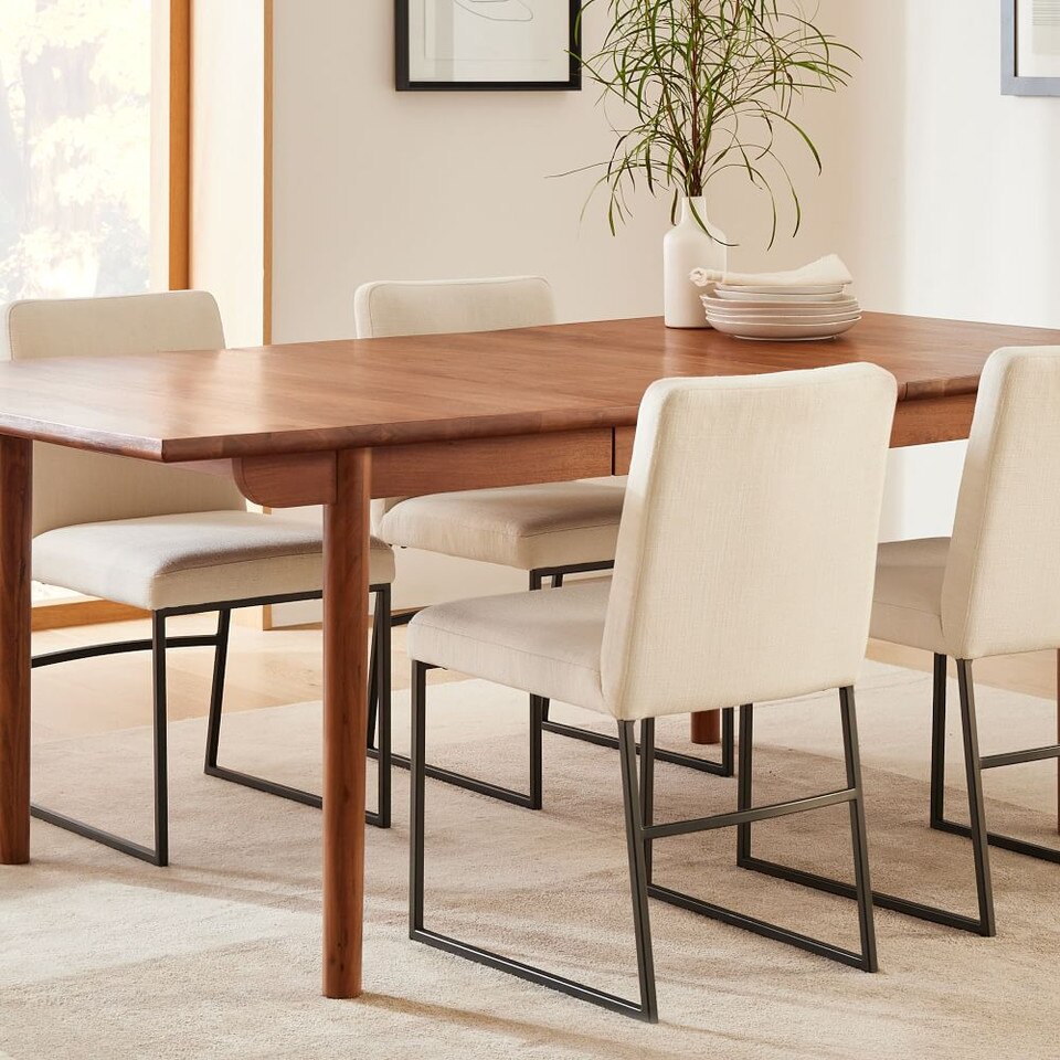 Keira Solid Wood Expandable Dining Table (152 cm - 203 cm) | West Elm UK
