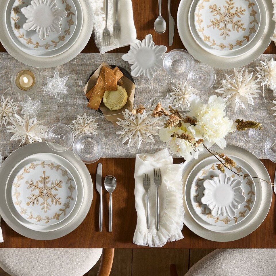 Neige Snowflake Ceramic Plates - Set of 4 | West Elm UK