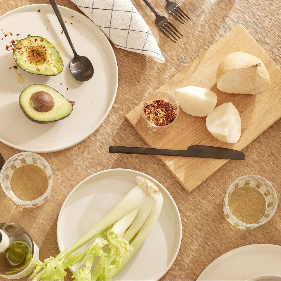 Straight-Sided Stoneware Dinnerware Collection | West Elm UK
