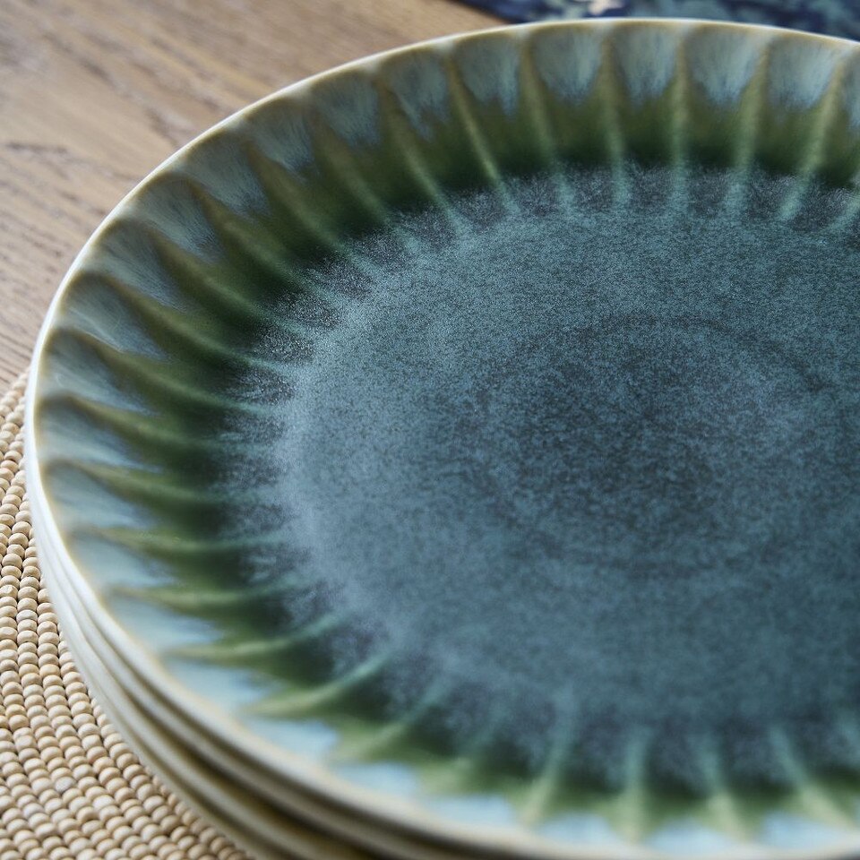 Suvi Stoneware Dinnerware - Modern Table Essentials | West Elm UK